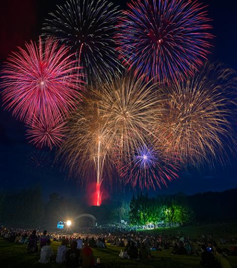 Bihoku Autumn Fireworks | チケットぴあ[イベント 祭り・花火大会のチケット購入・予約]