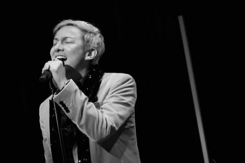 ISSA(イッサ) | チケットぴあ[音楽 J-POP・ROCKのチケット購入・予約]