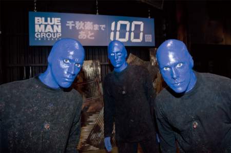 ブルーマン、千秋楽まで残り100公演！ 新成人へのエールとしてお得なチケットも発売 | チケットぴあ[演劇 パフォーマンス]