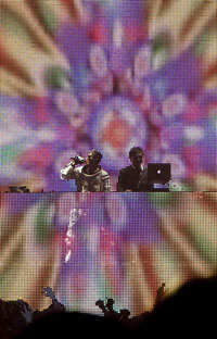 m-flo、5年ぶりのニューアルバム『SQUARE ONE』を3月にリリース | チケットぴあ[音楽 J-POP・ROCK]